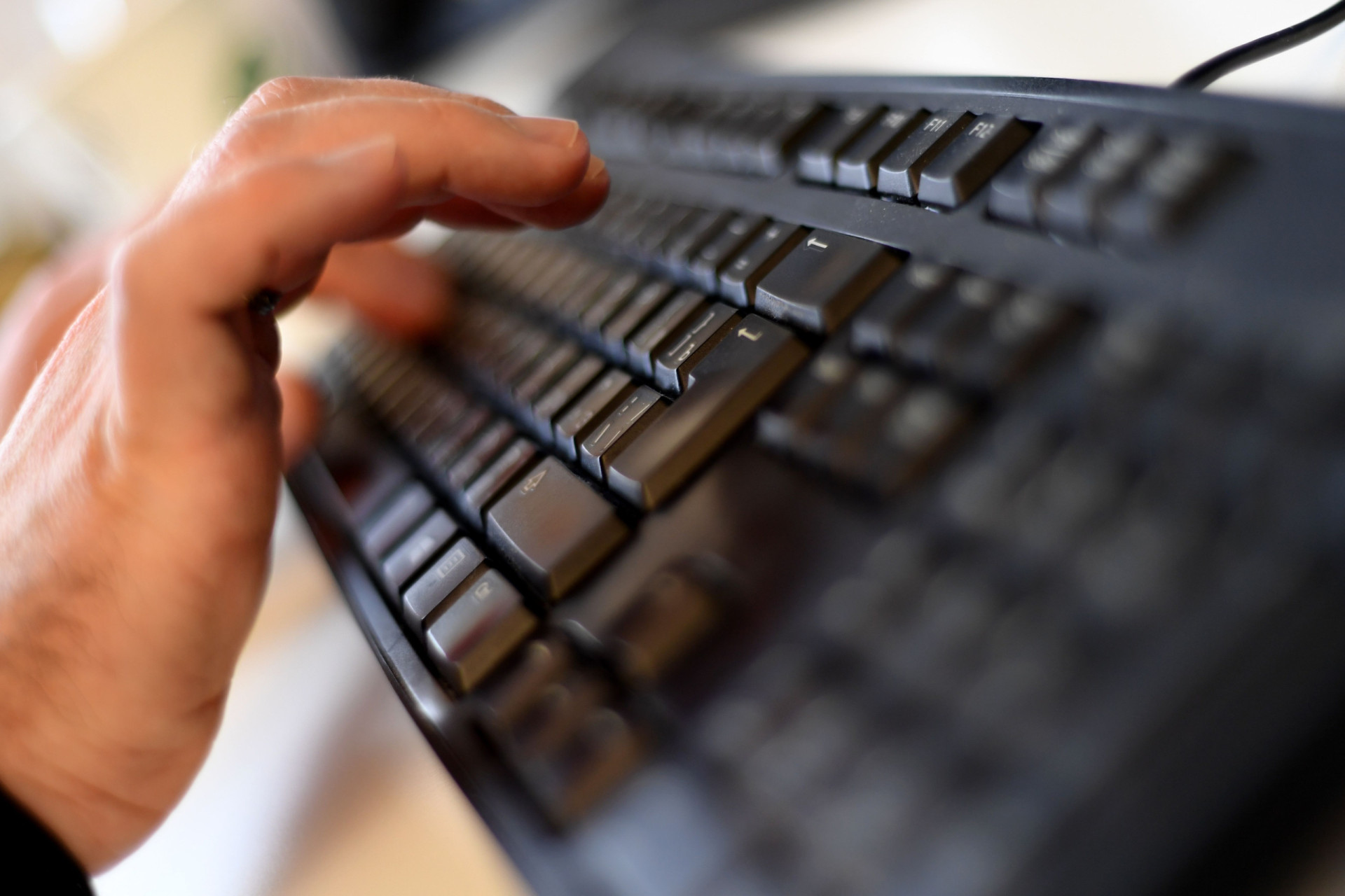 The everyday problems faced by left-handed people