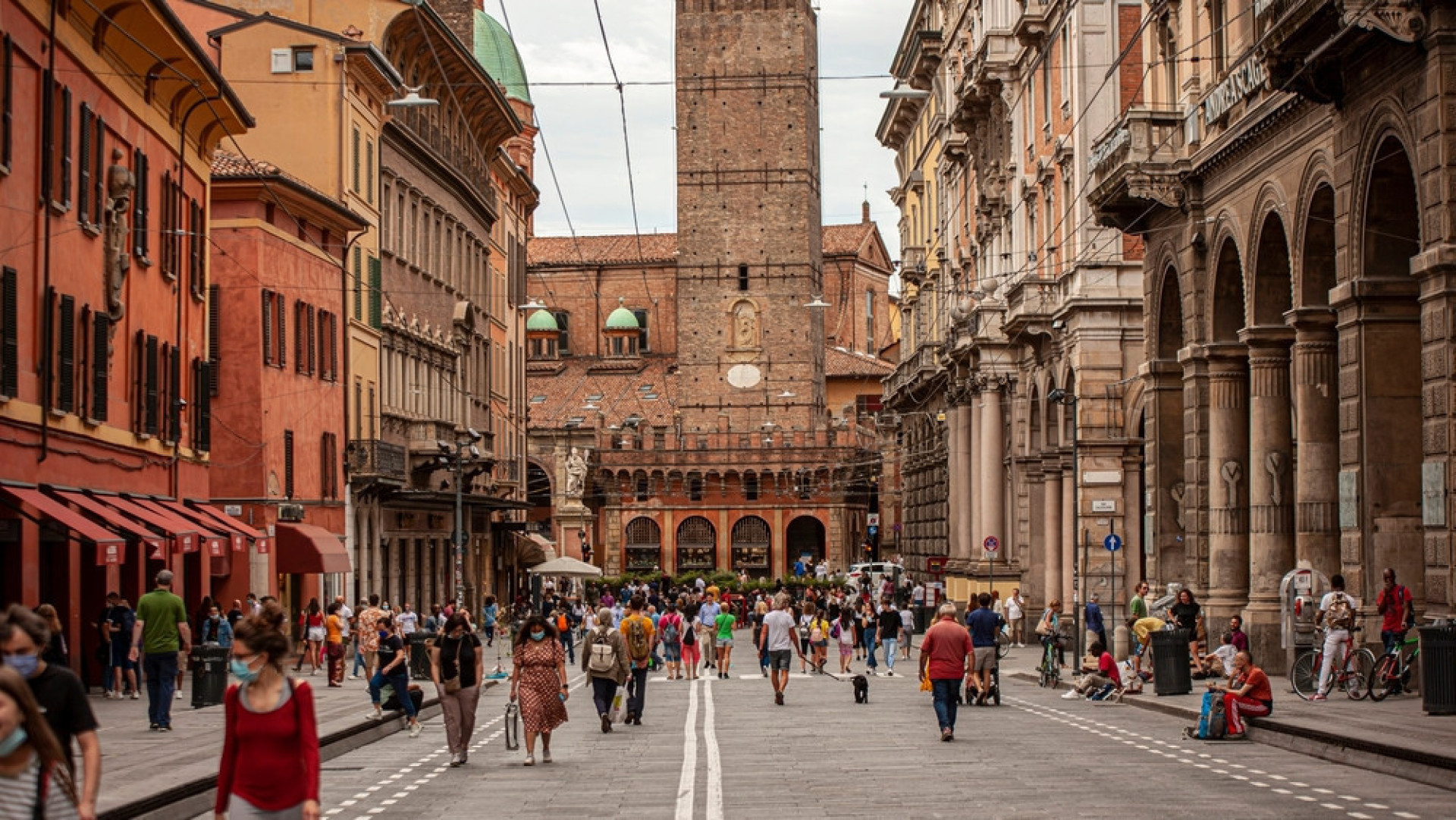 History's most infamous unfinished buildings