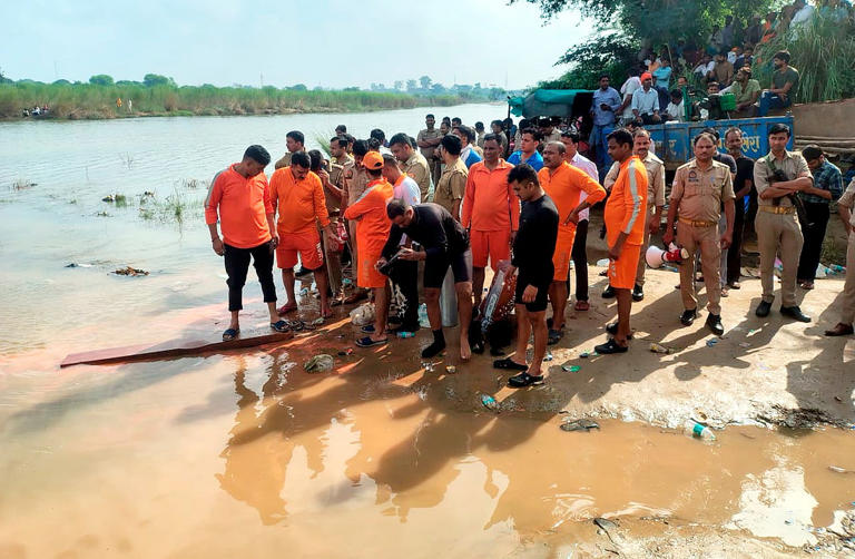 Two drown, six went missing during idol immersion in Agra
