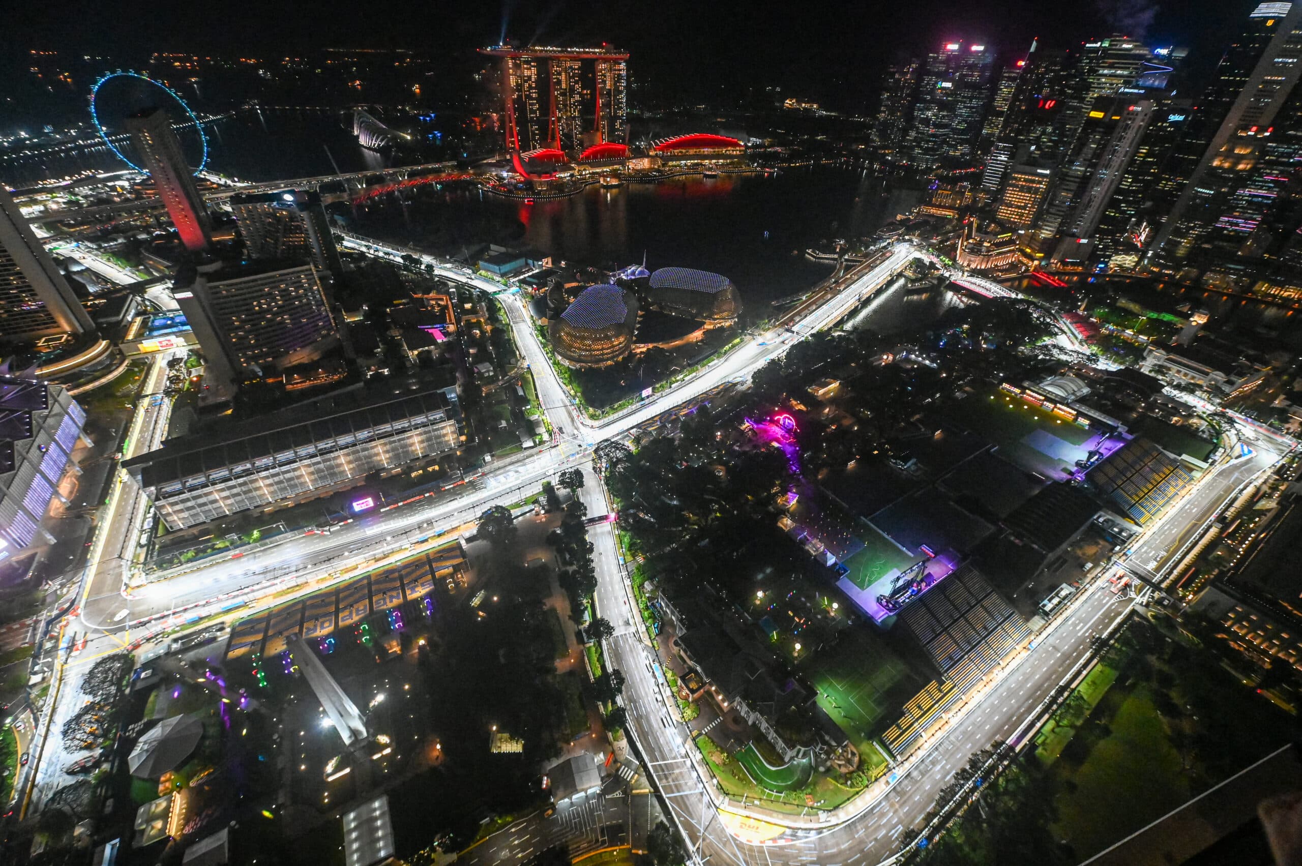 F1 declares first official ‘heat hazard’ at Singapore Grand Prix