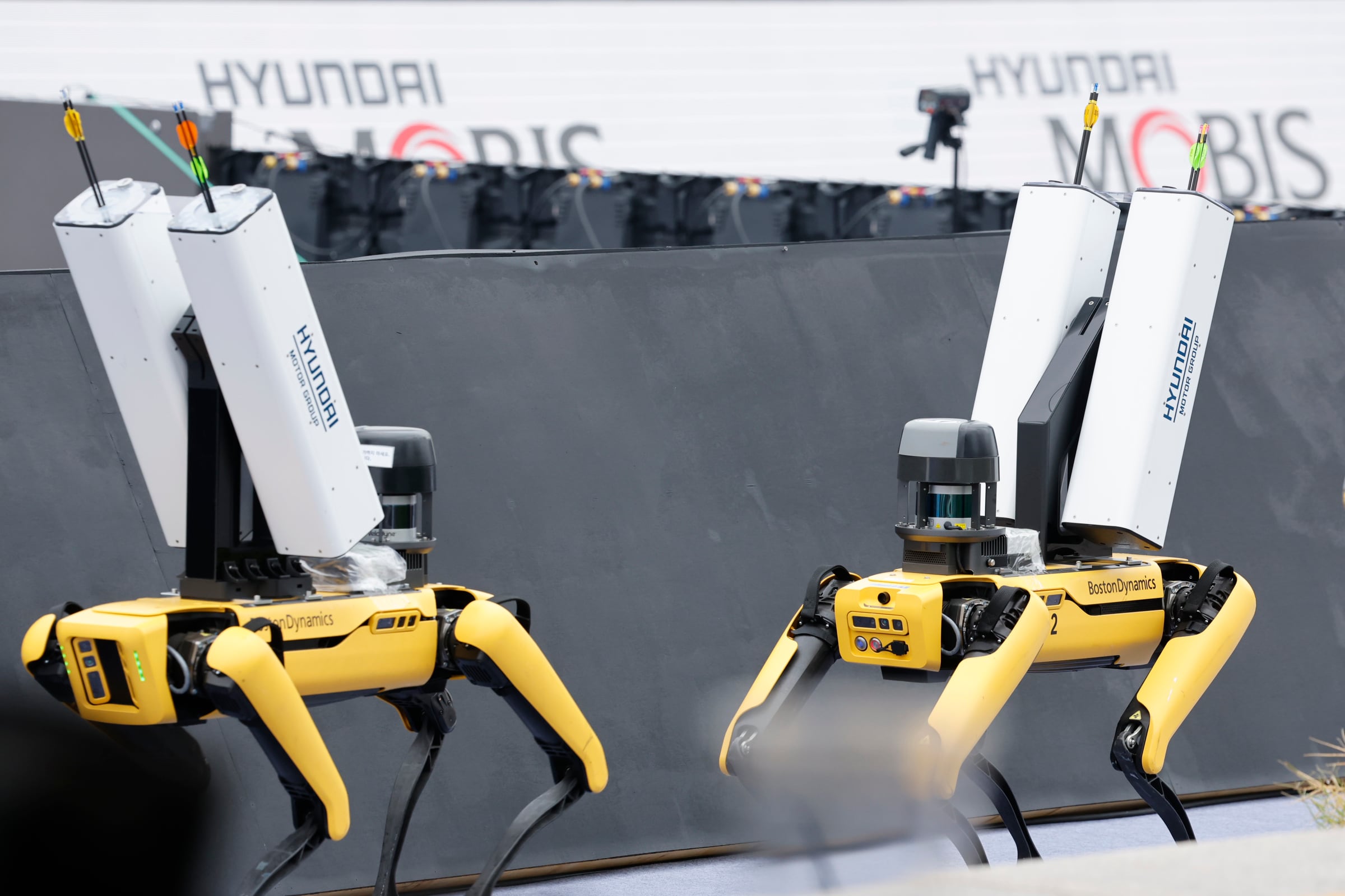 Hyundai Robots Compete in Korean Archery Championship
