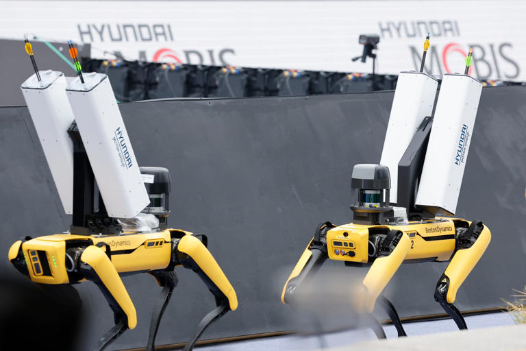 Hyundai Robots Compete in Korean Archery Championship