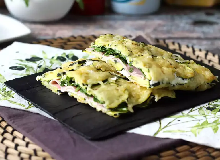Glutenfreies Zucchini-Sandwich: in 20 Minuten fertig und voller Geschmack!