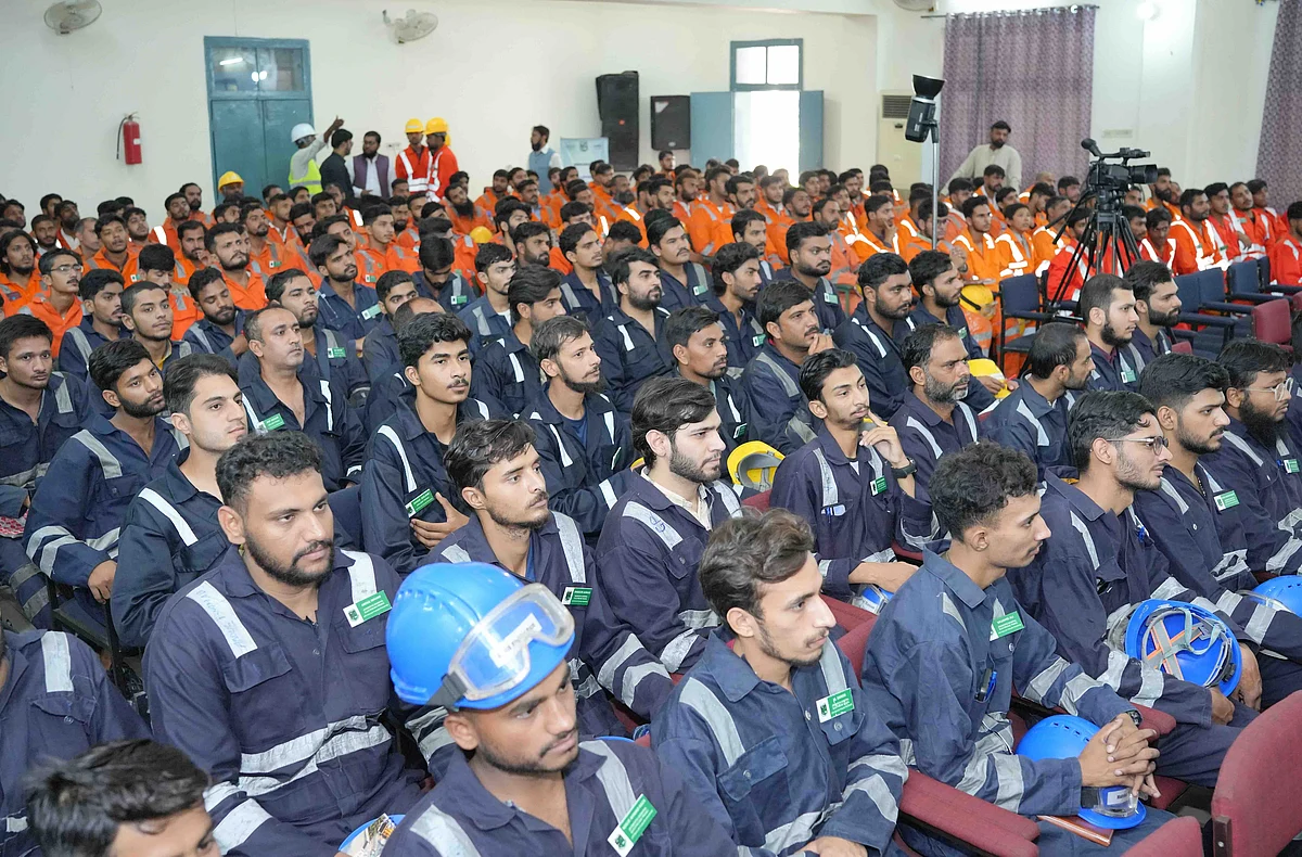 Dubai initiative prepares Pakistani workers for Gulf jobs
