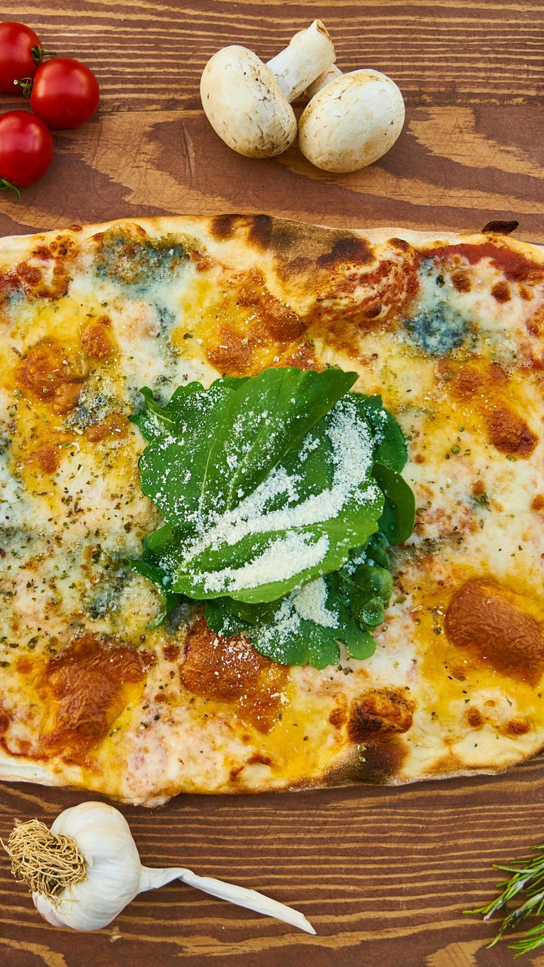 5 things to add in your homemade pizza