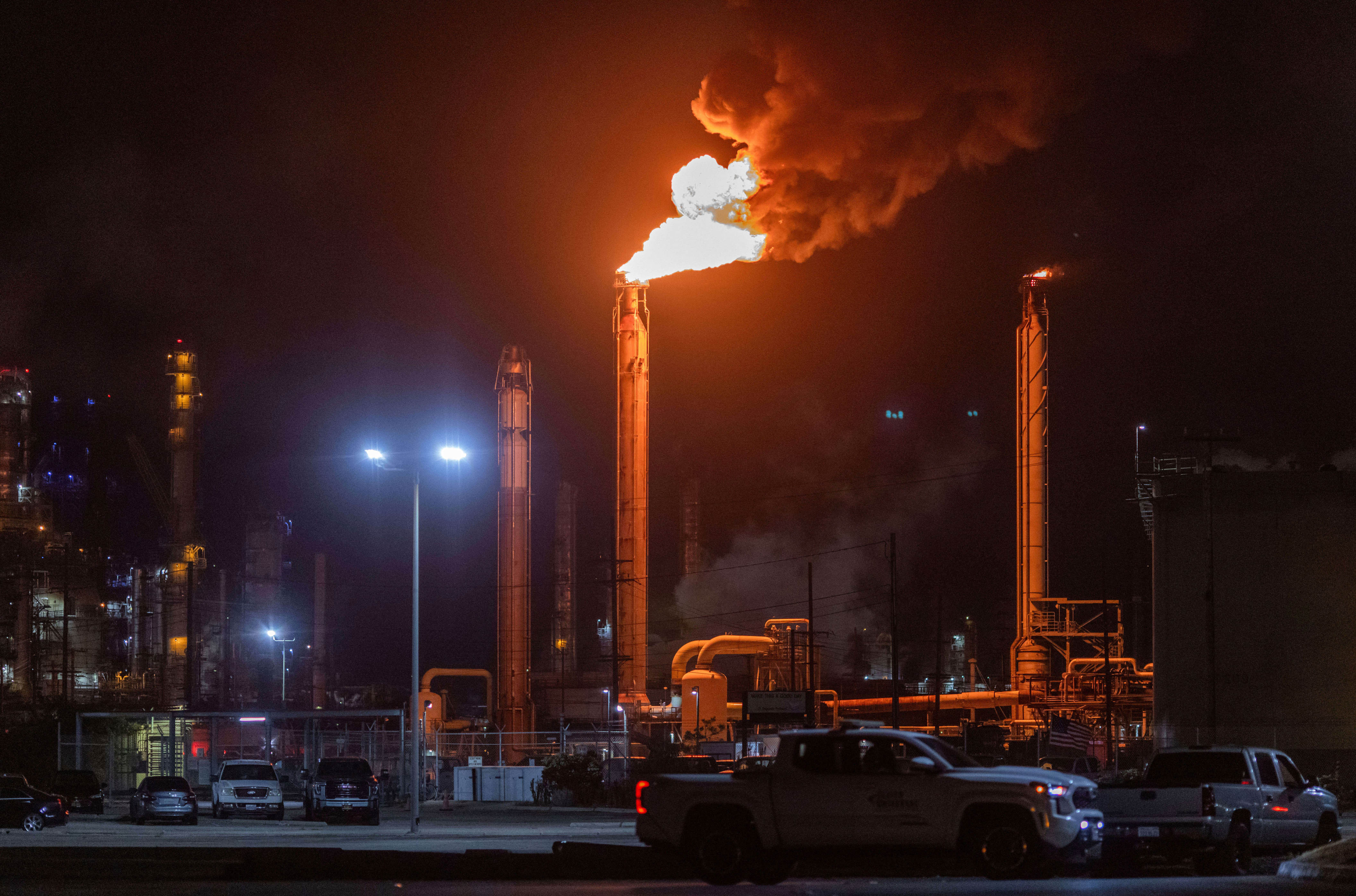 Chevron refinery fire update as air toxins alert issued
