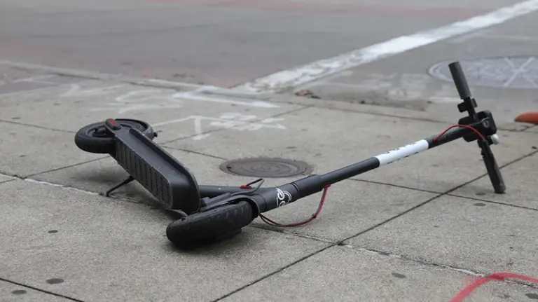 15 Once-Popular Home Decor Items No One Uses Anymore