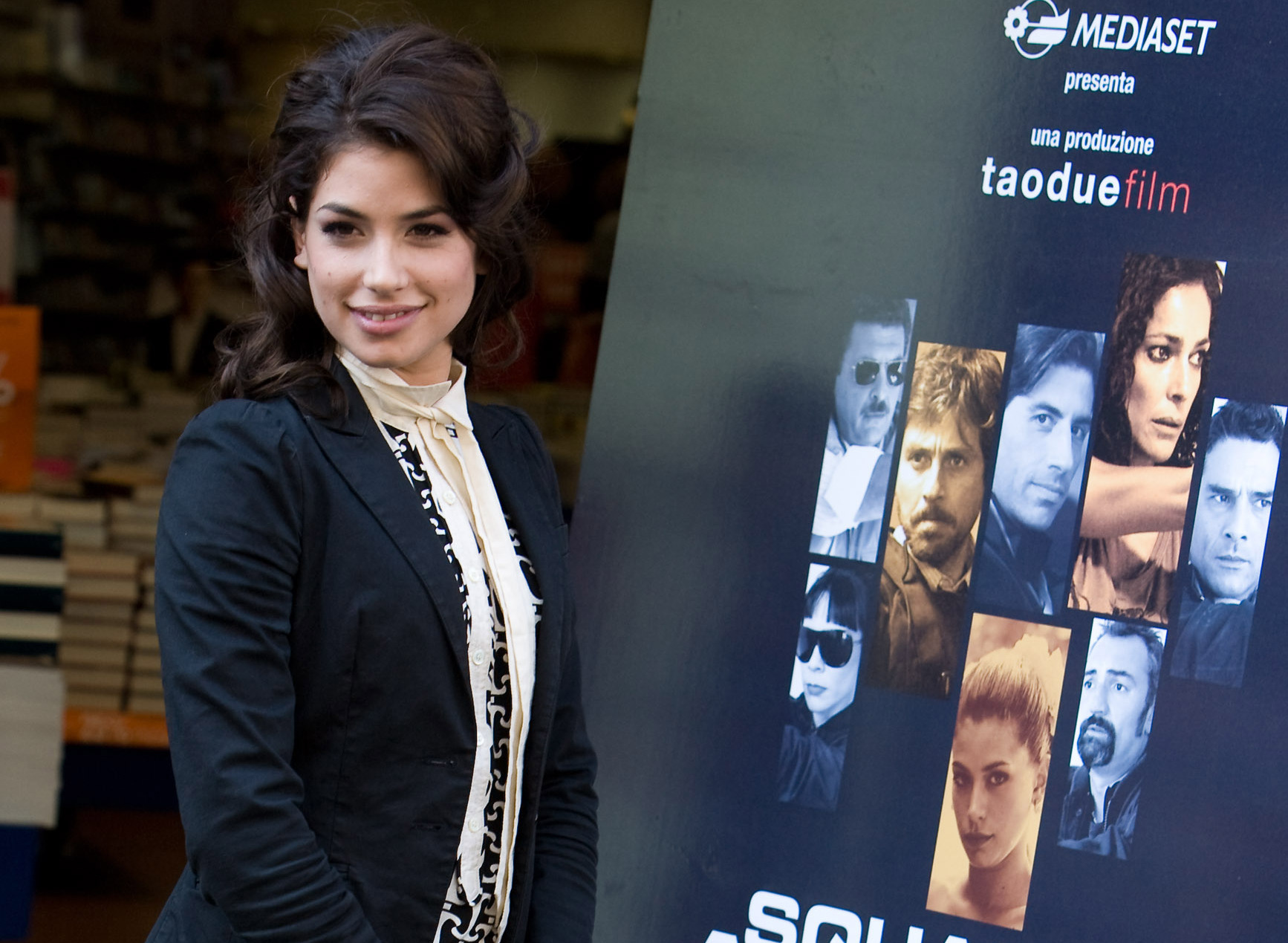Giulia Michelini non solo Rosy Abate: l’amore con Pasotti, la vita da ...