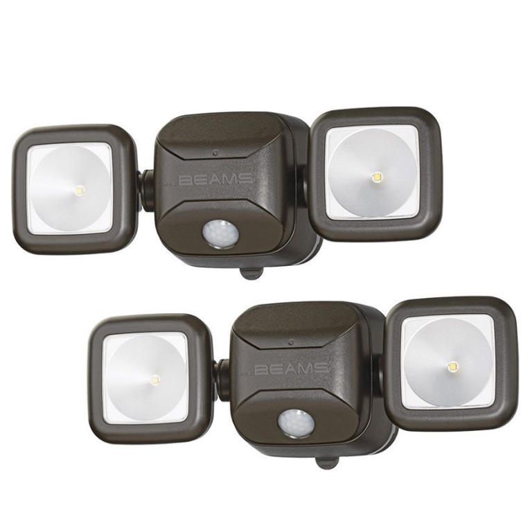 These 'Very Bright' Outdoor Motion Sensor Lights Are Only $35 at Amazon