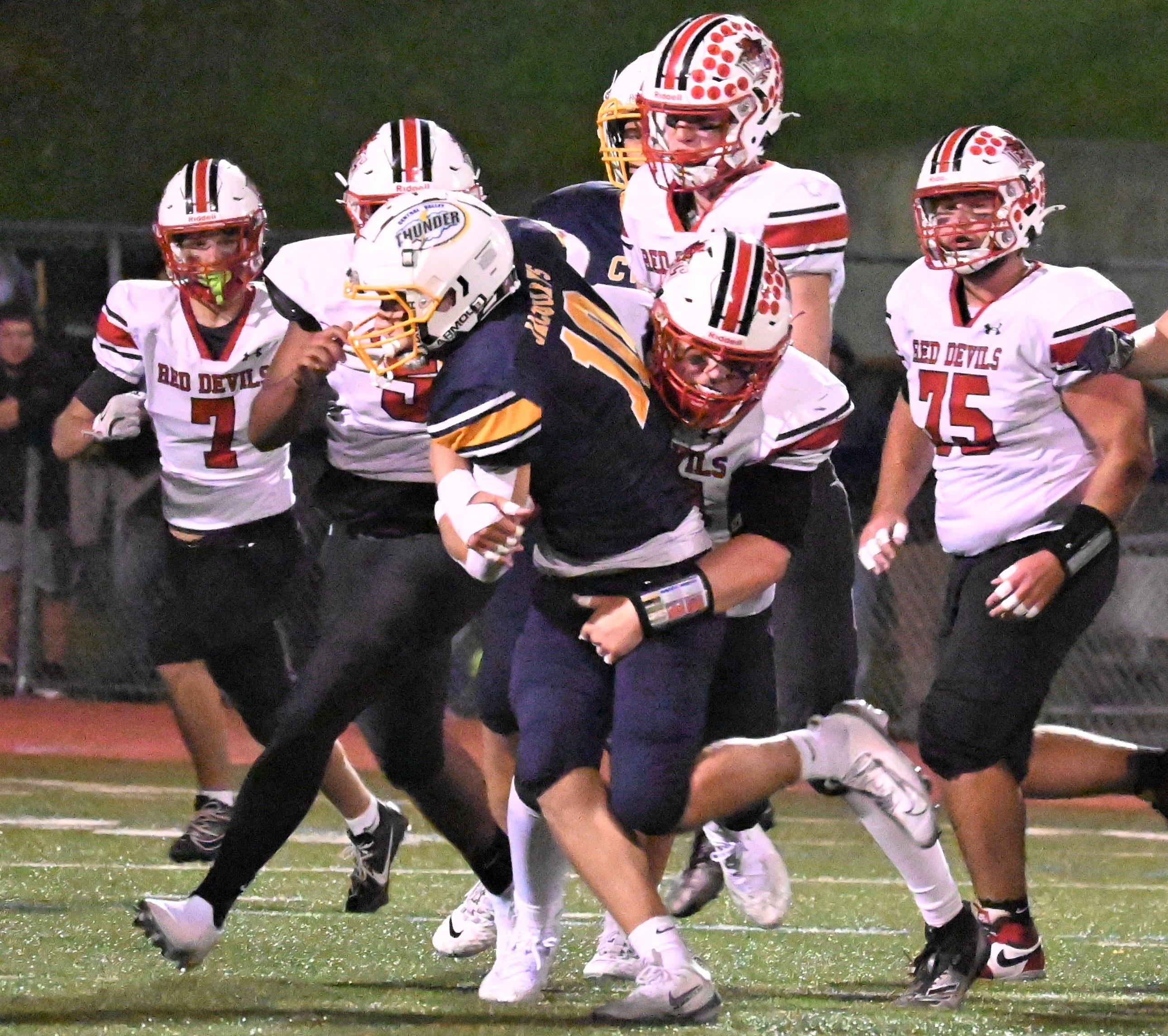 Fast start, strong finish propel Vernon-Verona-Sherrill to 49-21 ...