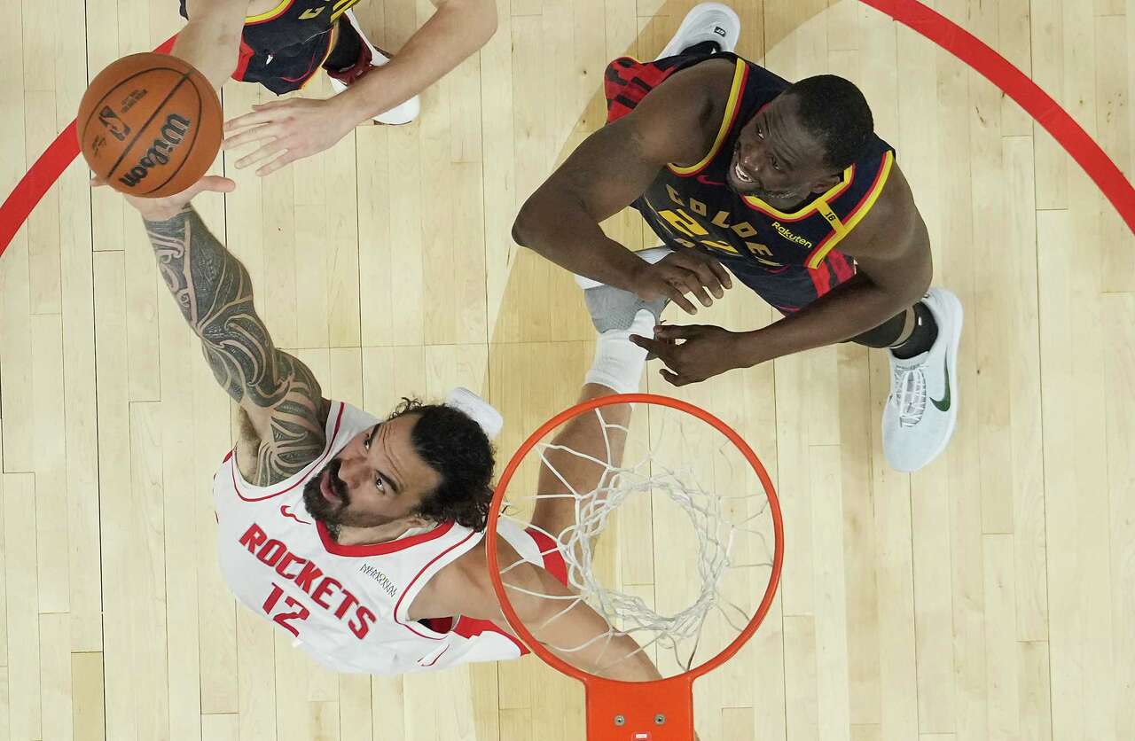 Are double-big lineups back in the NBA? The Houston Rockets think so.