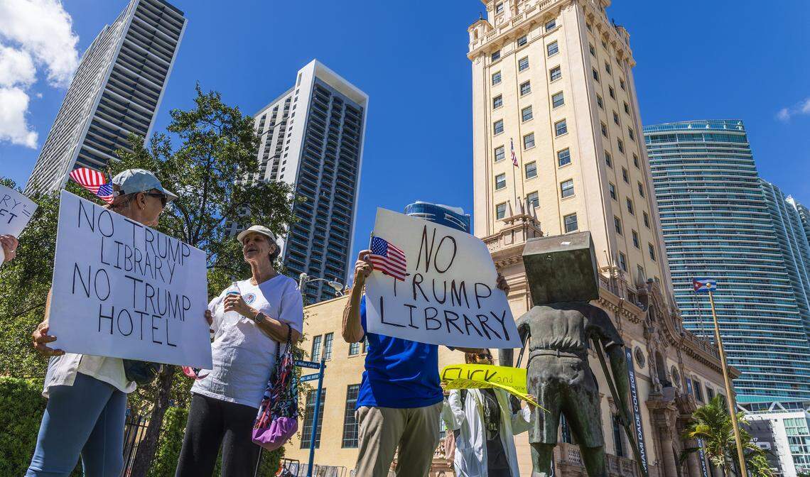 Miami Dade College fights to avoid public hearing about Trump library deal