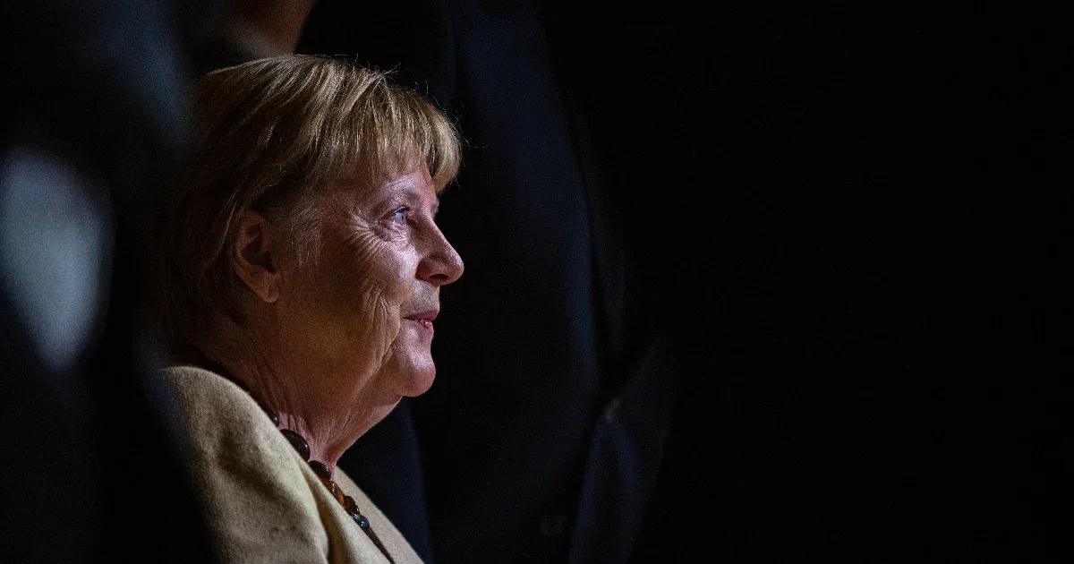 Angela Merkel: Orbán miniszterelnök úr furcsa játékot játszott