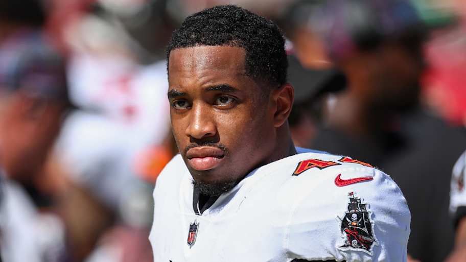 Week 5 Fantasy Football Start 'Em, Sit 'Em: Sean Tucker vs. Zavier Scott