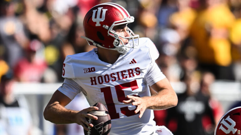 ESPN Ranks College Football's 6 Unbeaten Teams by Projected Wins