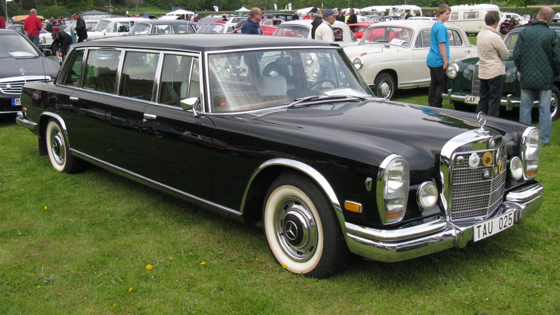 Karl Lagerfeld's Refined & Rare Car Choices