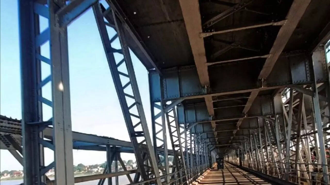 7 iconic British Raj bridges in India that travellers can still visit today