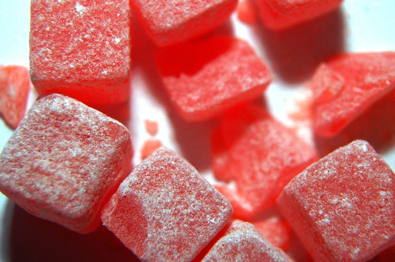 Scottish nostalgia: 10 beloved retro sweets from yesteryear you'll ...