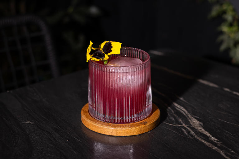 Savia Bar y su barra con coctelería de inspiración asiática
