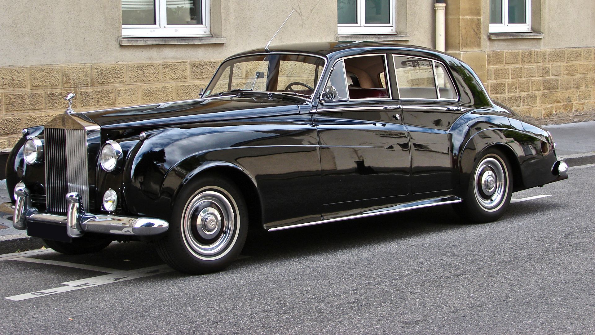 Karl Lagerfeld's Refined & Rare Car Choices