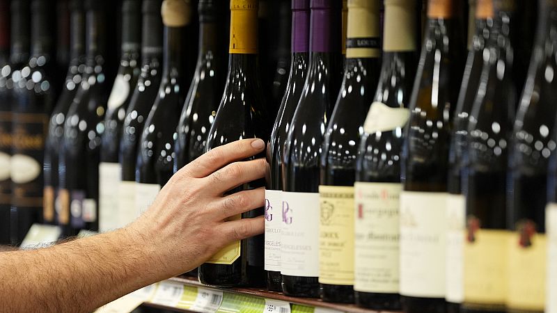 UK fraudster to plead guilty in NY court for massive fine-wine scam