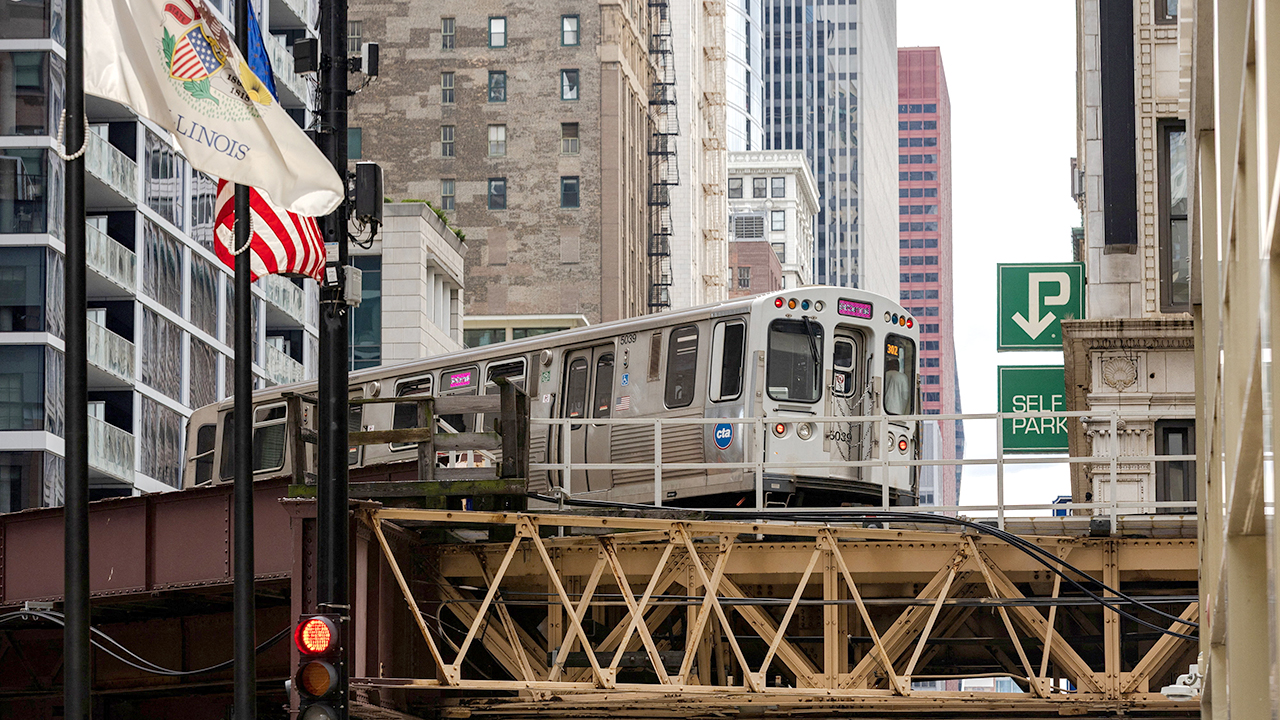 Trump admin pauses $2.1B for Chicago infrastructure projects over 'race ...