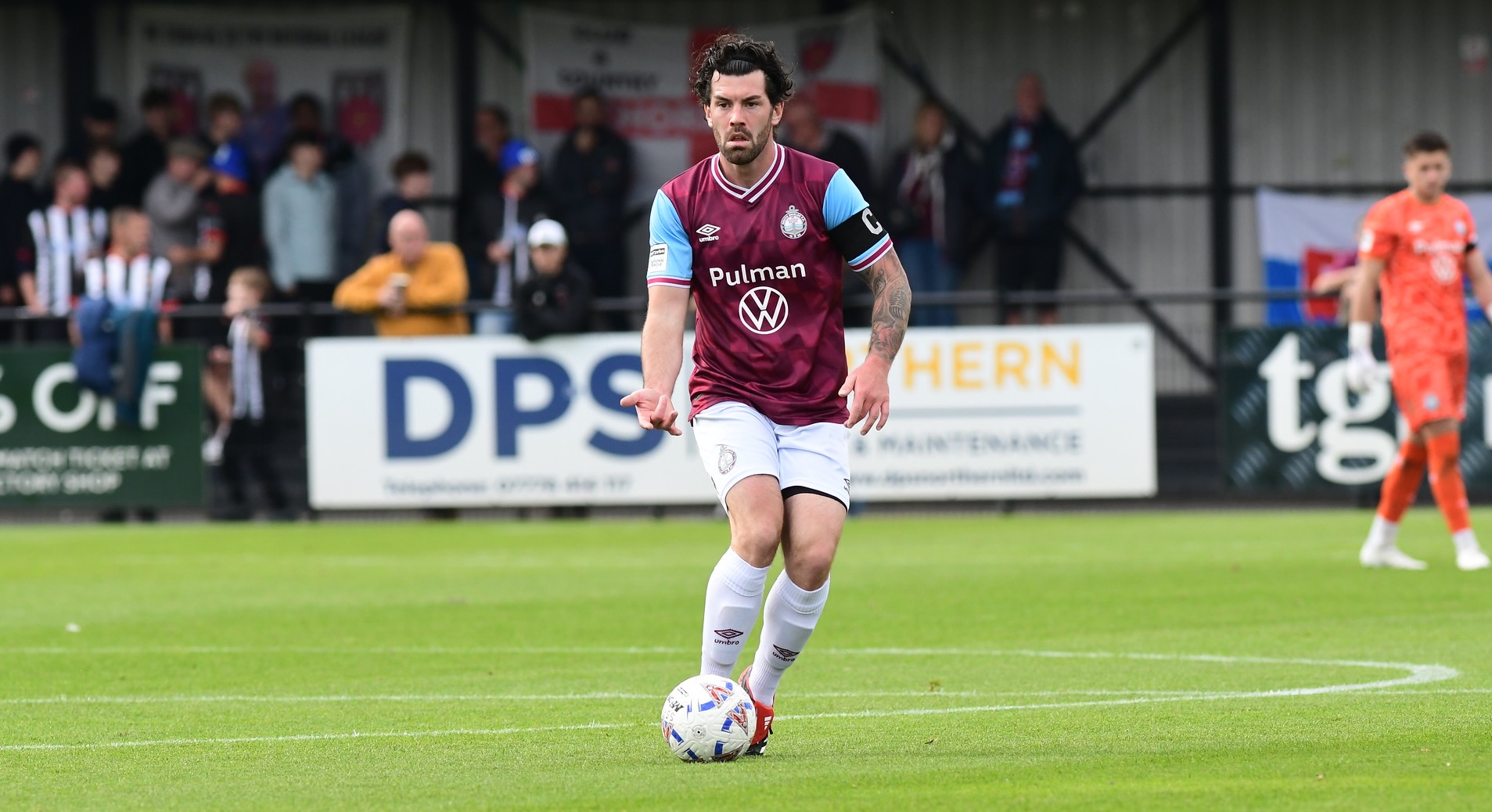 South Shields boss hails 'incredible' Tinkler ahead of Chorley clash