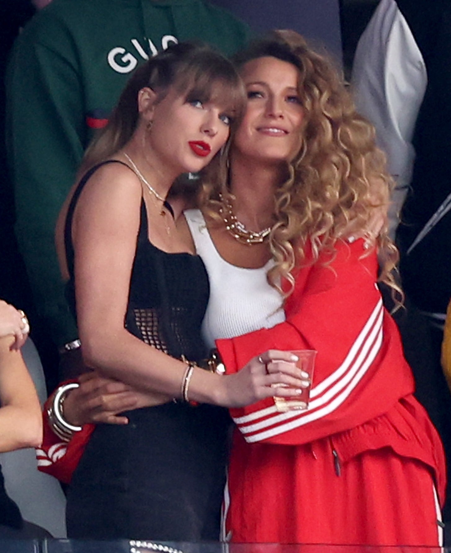 Here’s Why People Are Convinced That Taylor Swift’s Divisive New Song ...