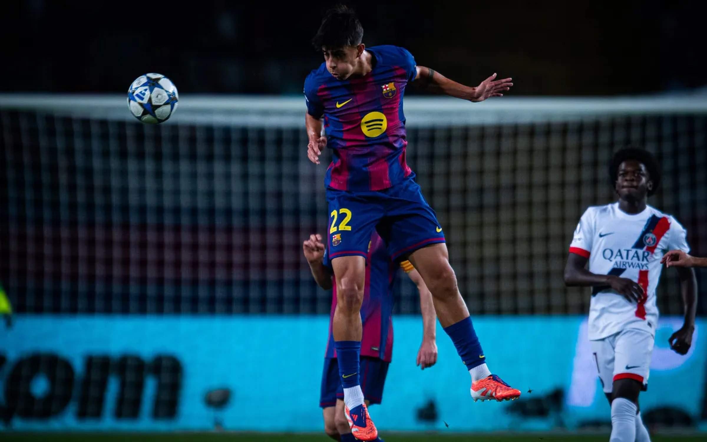 Marc Bernal revela qué jugador le sorprende más y a quién ficharía por ...