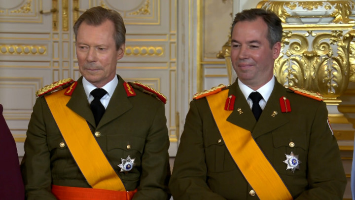 El Gran Duque de Luxemburgo pasa la corona a su hijo mayor tras 25 años ...