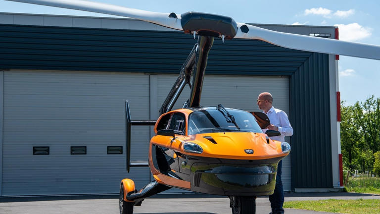 7 of the world’s most impressive flying cars turning science fiction ...