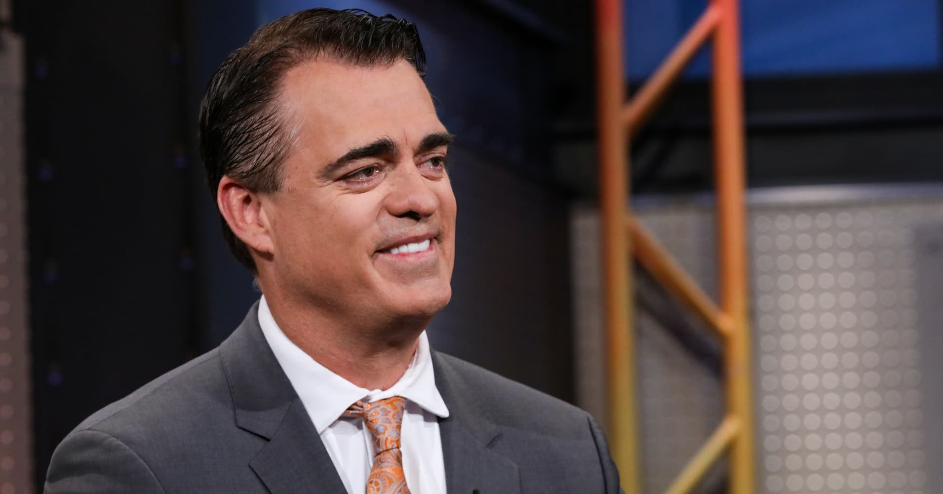 CEO salaries have risen 1,094% since 1978—they earn nearly 300 times as ...