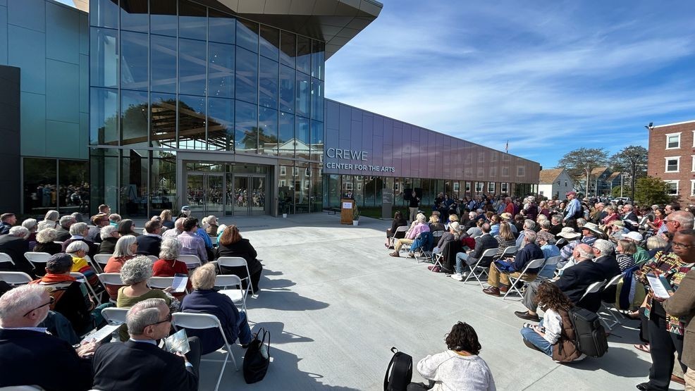 USM opens new arts center with Tony Shalhoub at grand opening