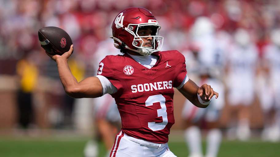 Oklahoma welcomes Kent State with new starting quarterback