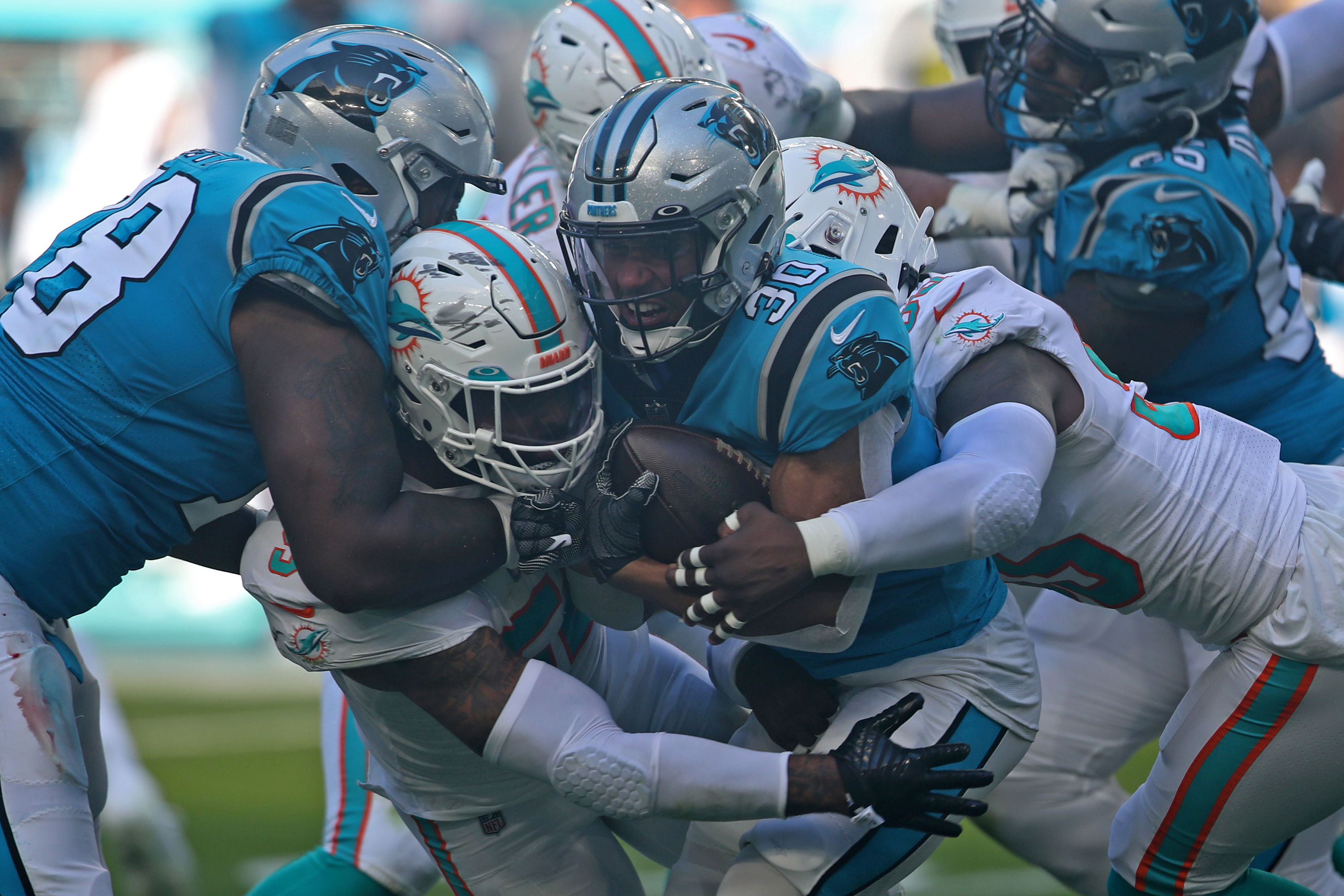 Panthers starting running back to miss game against Miami Dolphins