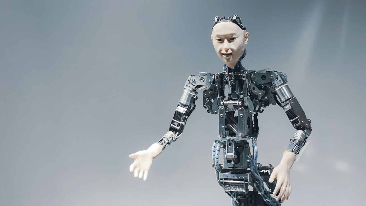 China unveils lifelike humanoid robot that mimics humans
