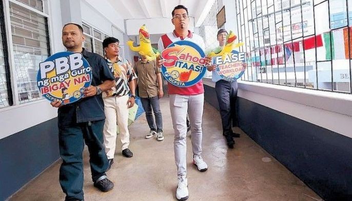 Teachers walk out of classes vs graft, neglect