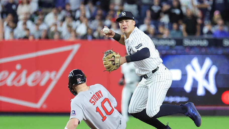 Anthony Volpe's girlfriend Elle Jowett turns heads in Yankees celebration