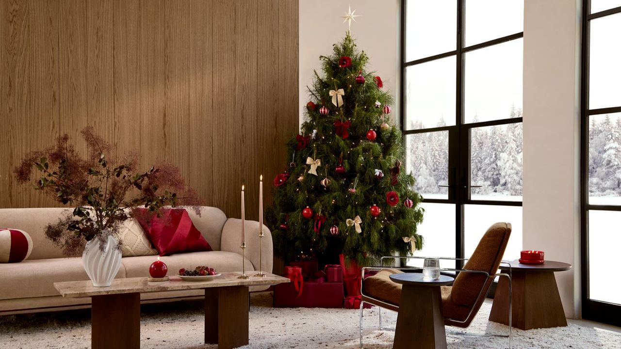 H&M’s charming holiday collection just dropped – and it’s quietly ...