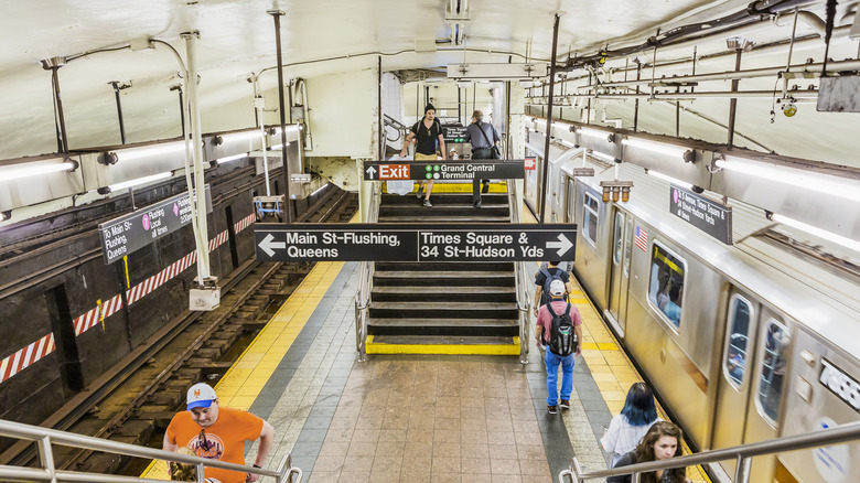 New York City's Most Unreliable Subway Line Is One Tourists Should ...
