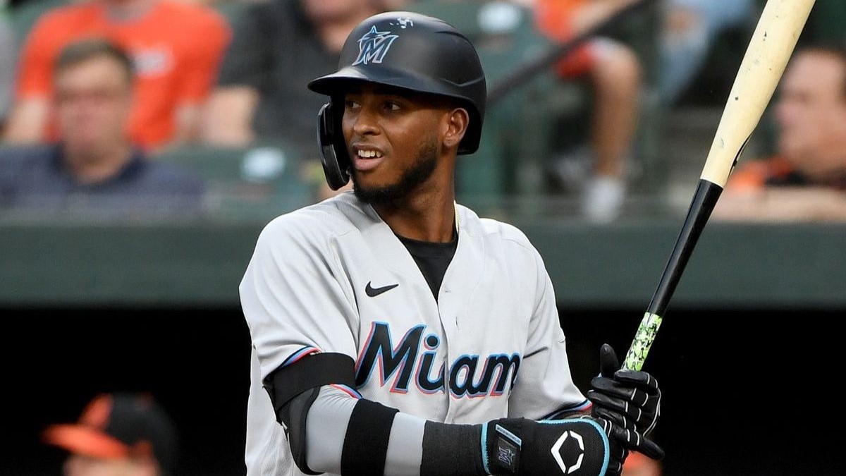 Former Marlins Prospect on MLB's Radar; Dominates Korean Baseball with ...