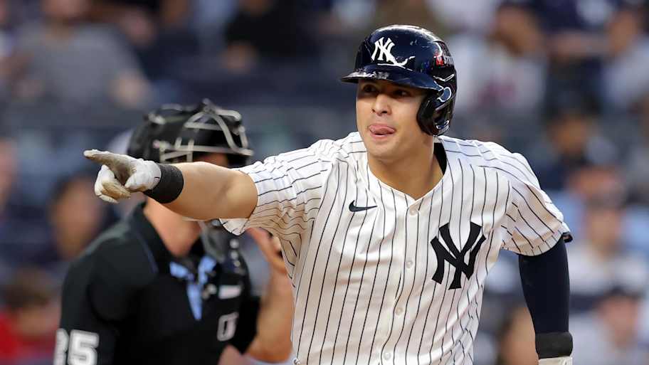 Anthony Volpe's girlfriend Elle Jowett turns heads in Yankees celebration