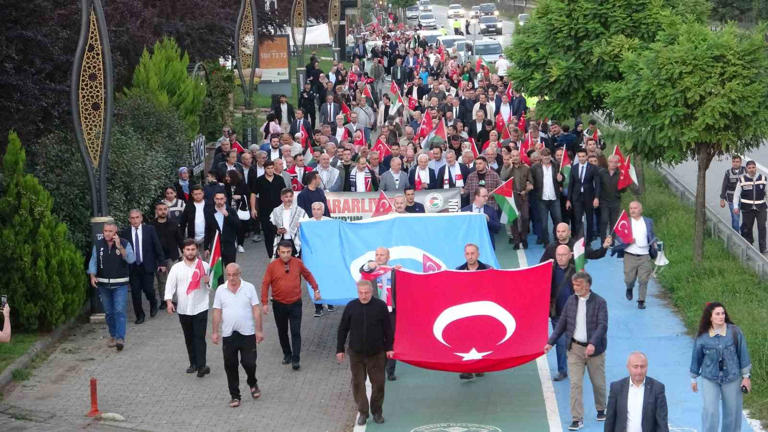 Giresun’da Filistin’e karadan ve denizden destek