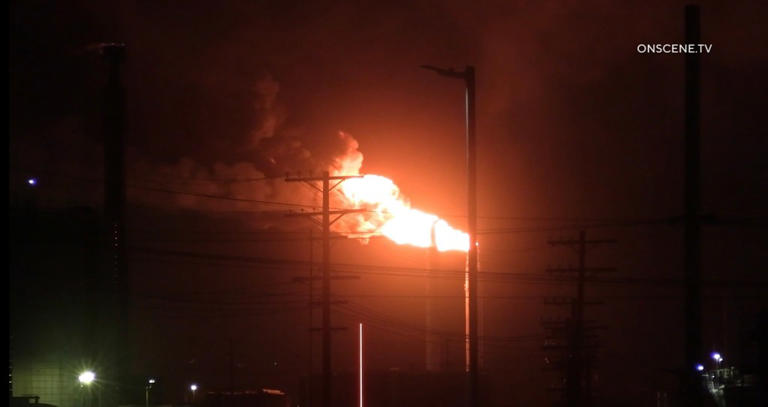 Massive Fire Erupts at Chevron El Segundo Refinery