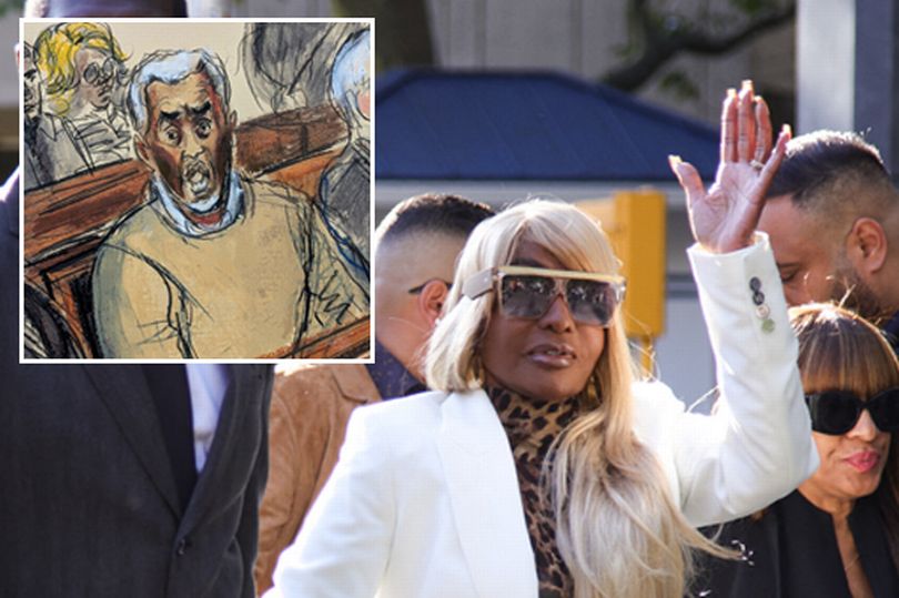 Diddy's family forms 'unbreakable line' in 'somber' display as they ...