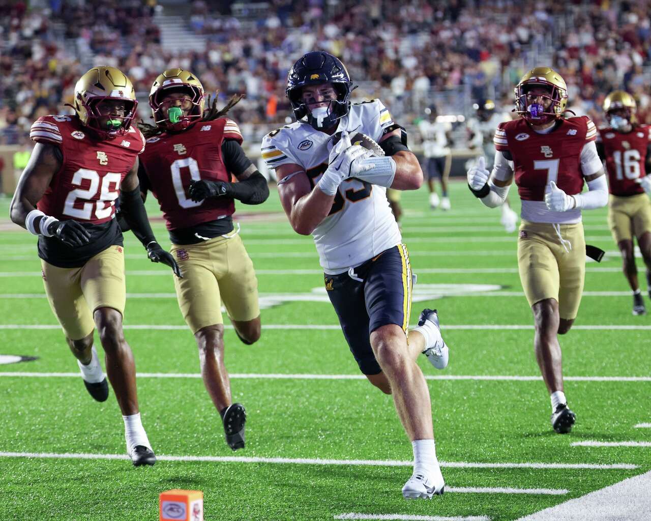 Nothing trivial about Cal TE Mason Mini, a go-to for QB Jaron-Keawe ...