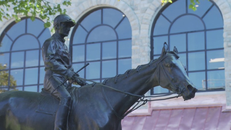 Keeneland kicks off Fall Meet as historic track unveils new paddock area