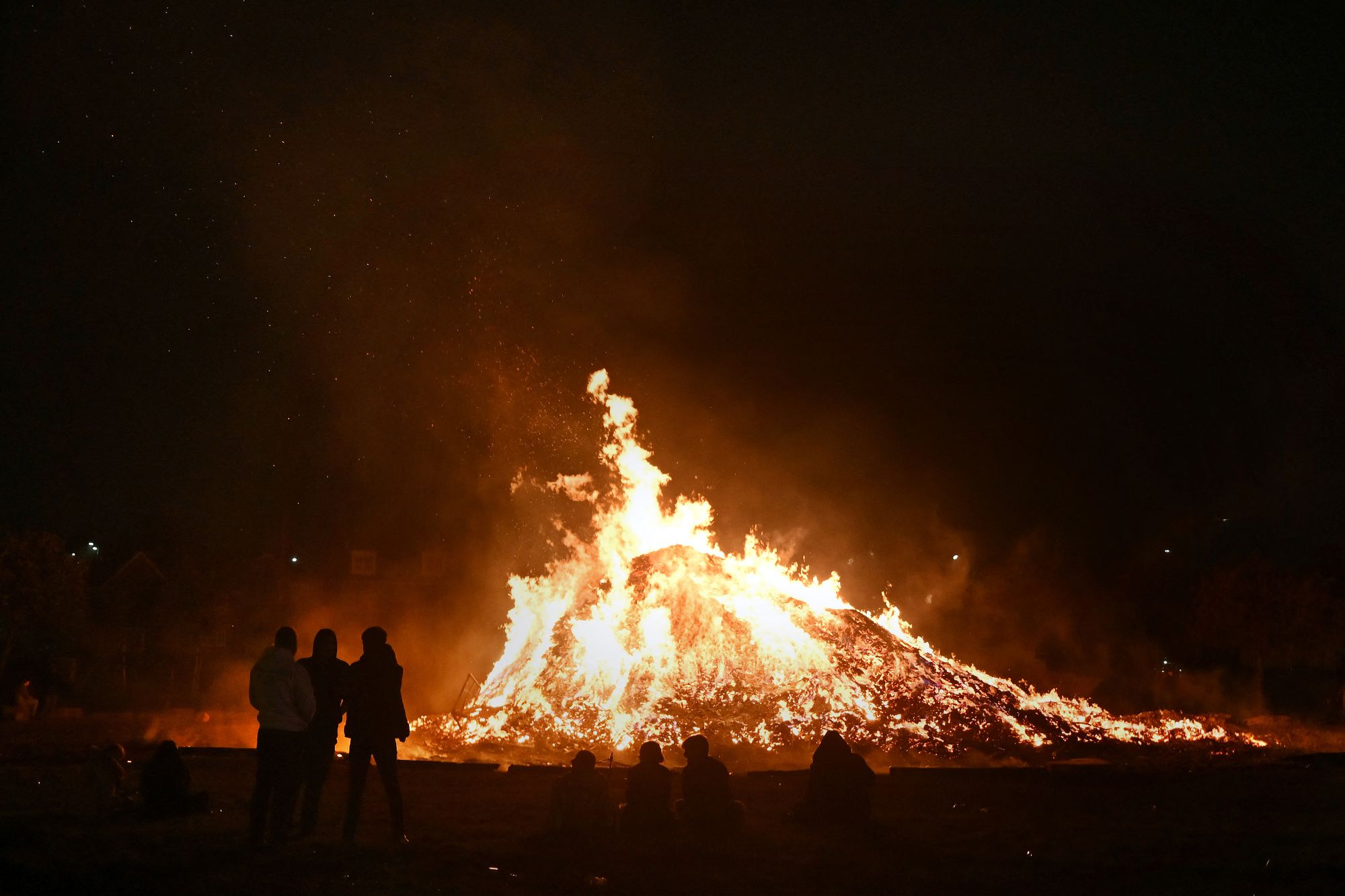 Popular Nottinghamshire farm shop announces free Bonfire Night event ...