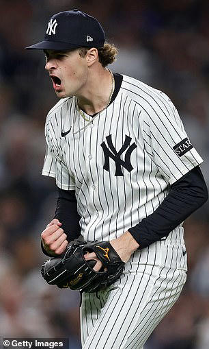 Yankees star trolls stunning Boston Red Sox fan after knocking fierce ...