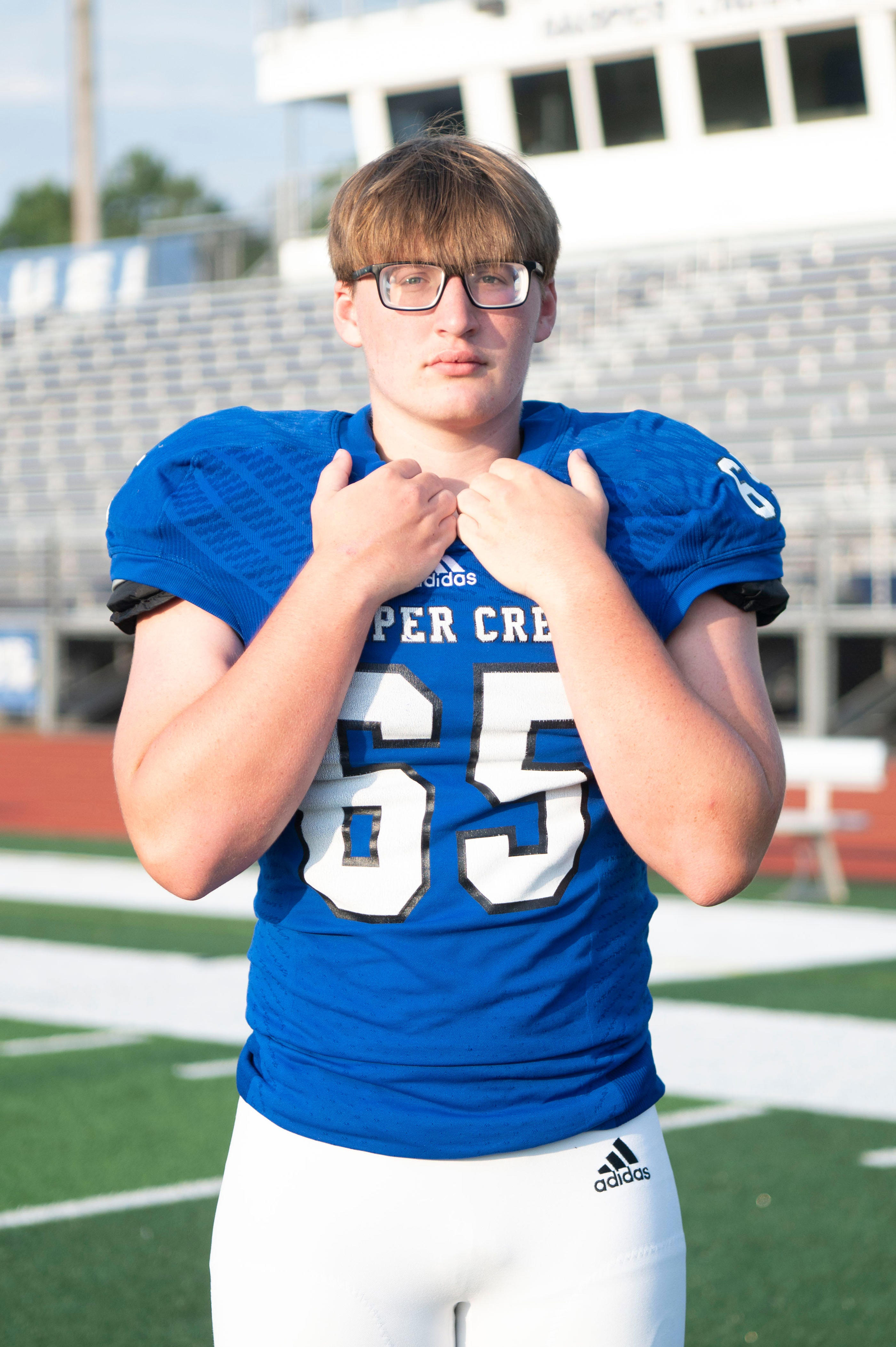 Who is the best defensive lineman in high school football in Battle ...